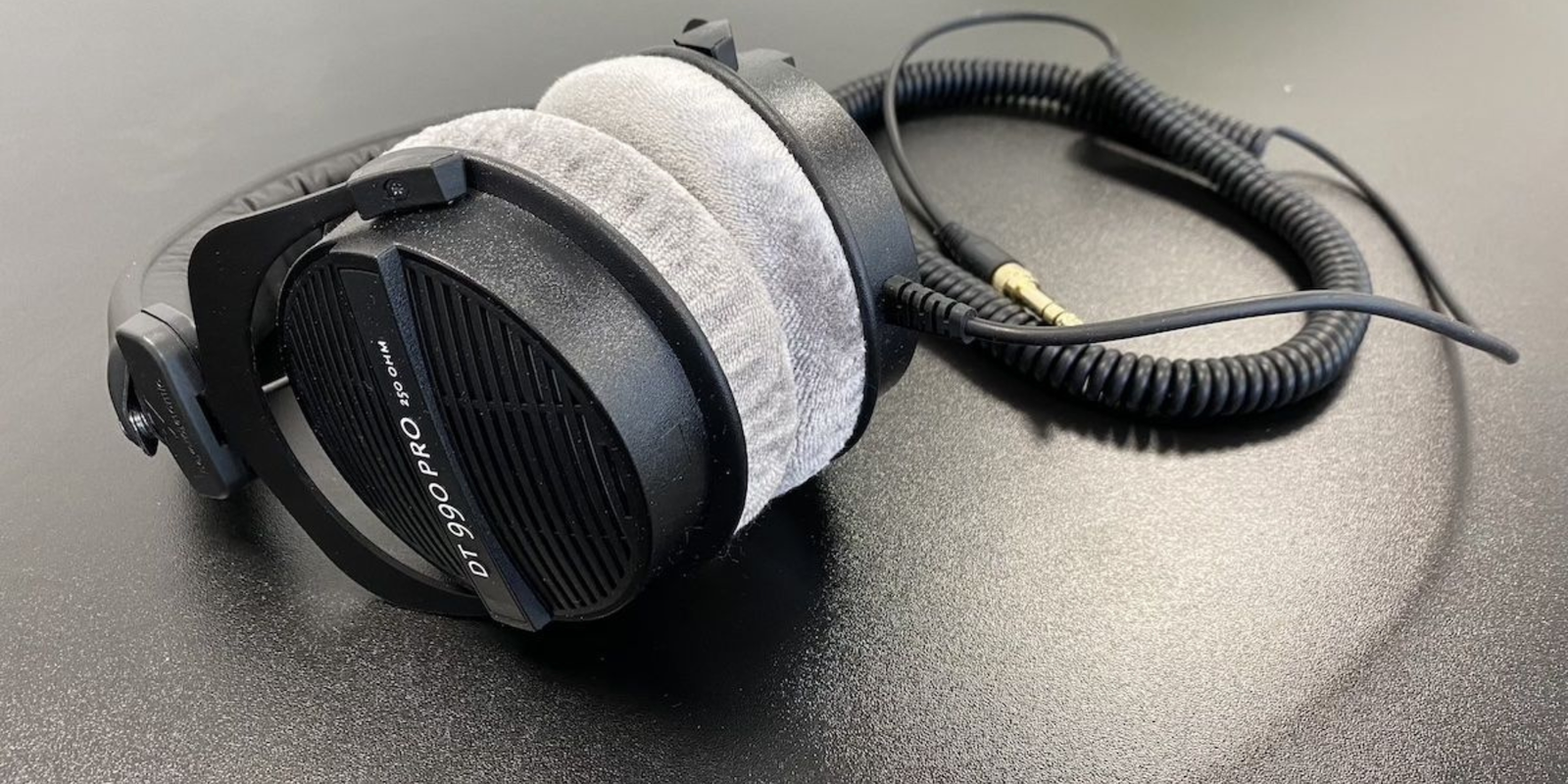 The 6 Best Headphones for YouTubers That You Can Buy on Amazon