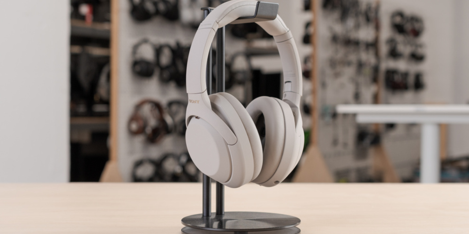 The 6 Best Headphones for YouTubers That You Can Buy on Amazon